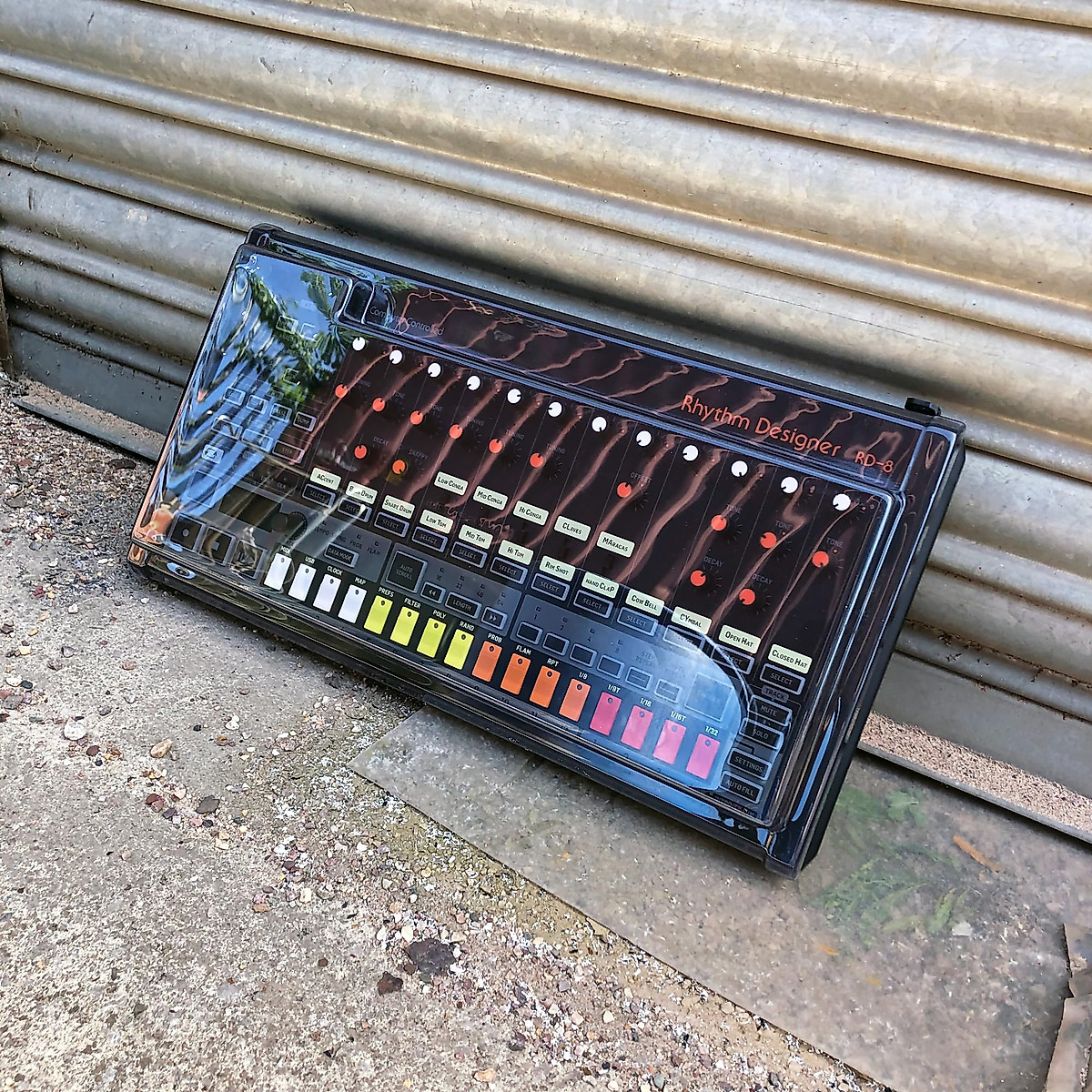 Decksaver Behringer RD-8 & RD-8 MKII Cover (DS-PC-RD8)