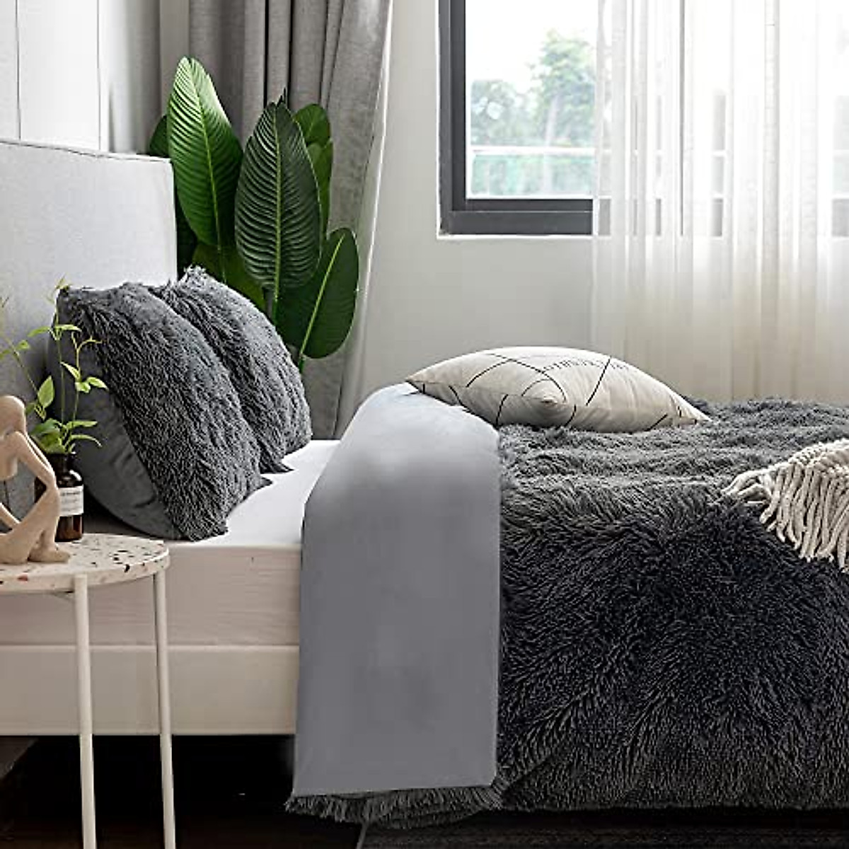 Plushii 3 Piece Fluffy Comforter Set Queen, Luxury Super Soft with Zipper Closure, Truly Velvet Duvet Cover Queen with 1 Faux Fur Comforter Cover & 2 Faux Fur Pillow Shams, Dark Grey