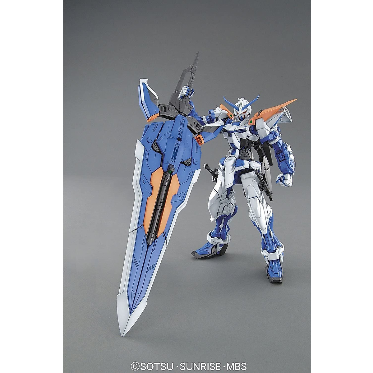 Bandai Hobby MG Gundam Second Revise Model Kit (1/100 Scale), Astray Blue Frame (BAN160998)