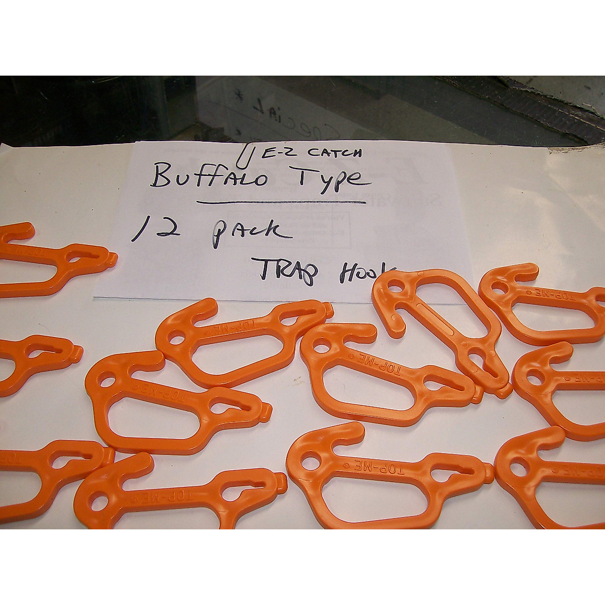 E-Z Catch 12 Pack Plastic Buffalo Style Crab Pots Hooks