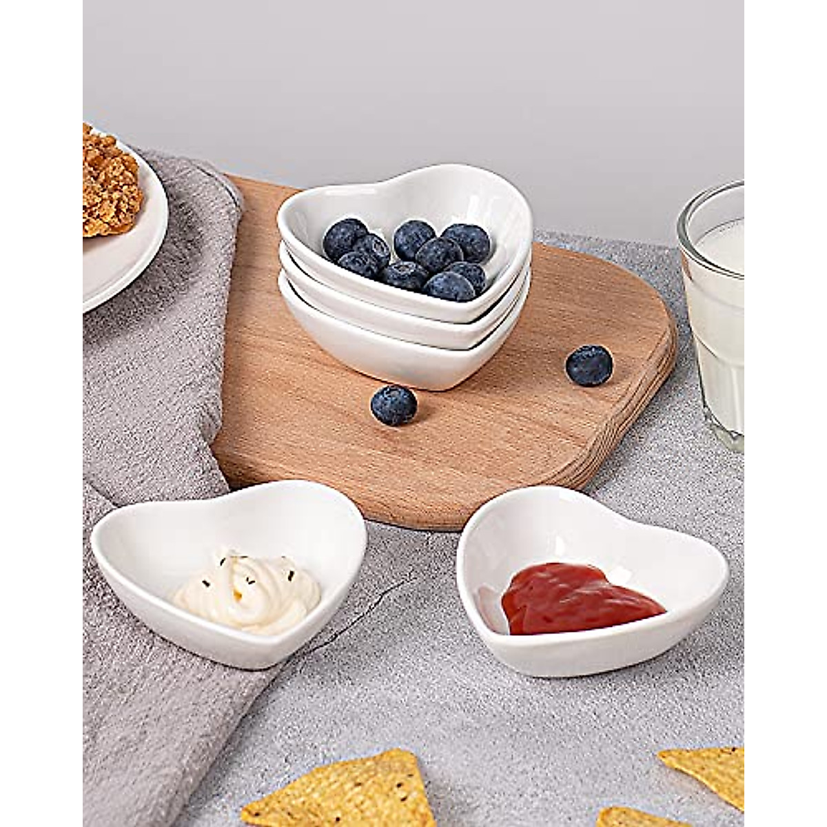 Delling Mini Dipping Bowls Set Soy Sauce Dish/Bowls, Heart Shaped Dip Bowls, Small Ceramic Bowls for Ketchup, Condiments, Chips Dip Sets, Best Choice for BBQ and Other Party Dinner - 2Oz, Set of 6