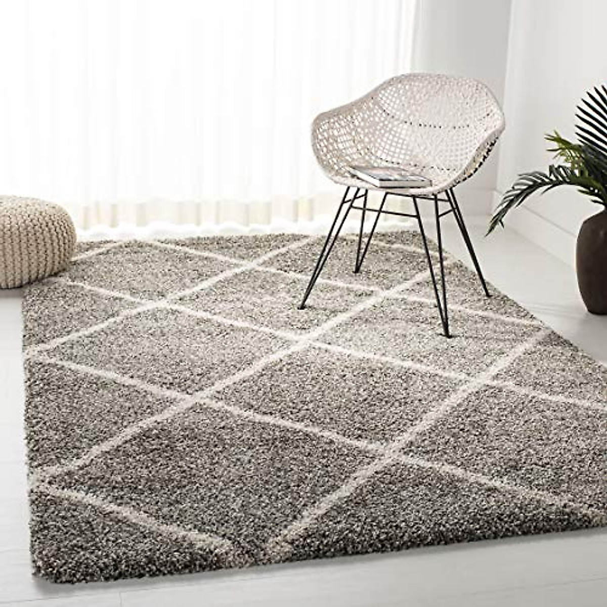 SAFAVIEH Hudson Shag Collection Area Rug - 8' x 10', Grey & Ivory, Modern Trellis Design, Non-Shedding & Easy Care, 2-inch Thick Ideal for High Traffic Areas in Living Room, Bedroom (SGH281B)