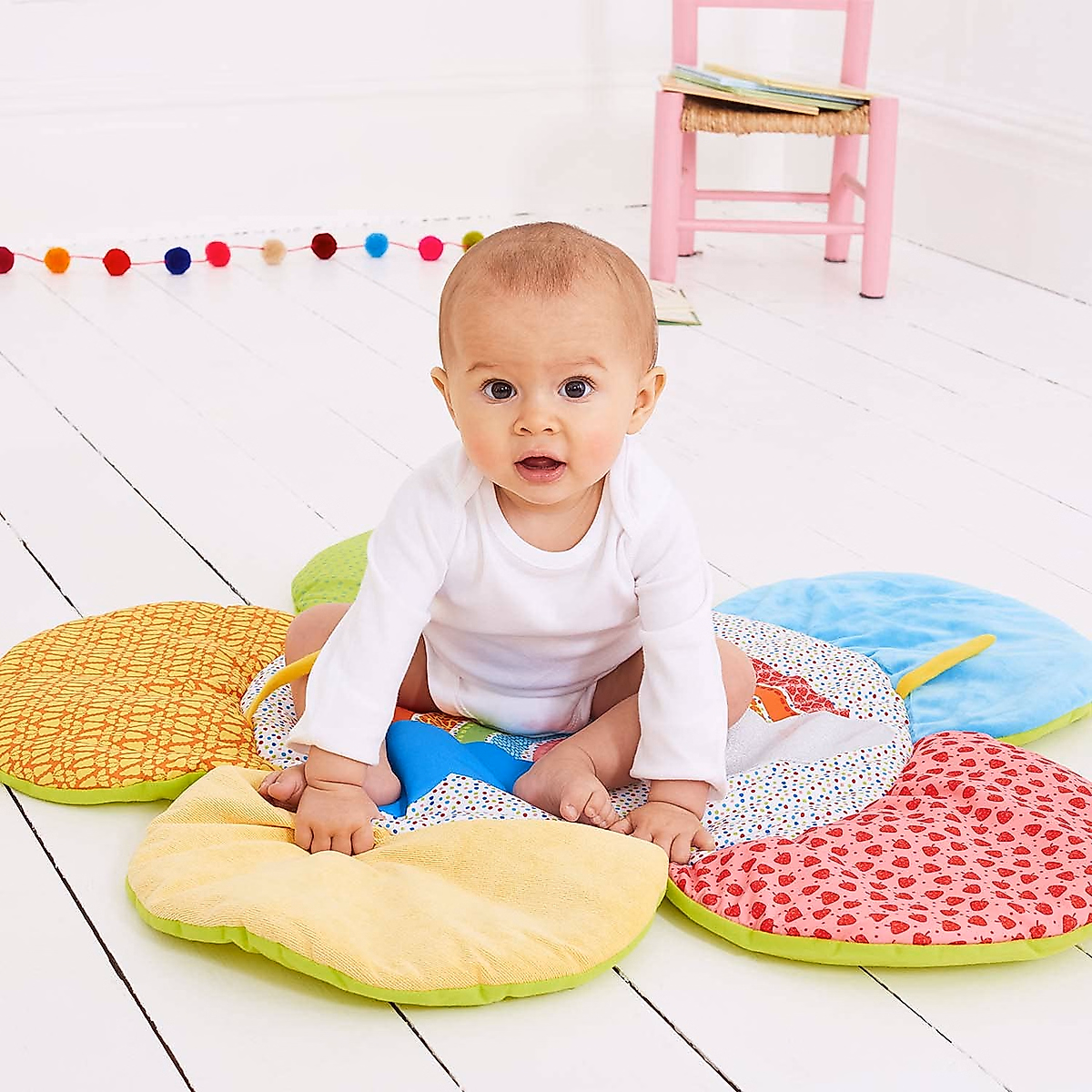 Early Learning Centre Blossom Farm Martha Moo Sit Me Up Cozy, Sensory and Physical Development Infant Toy, Kids Toys for Ages 0+, Amazon Exclusive