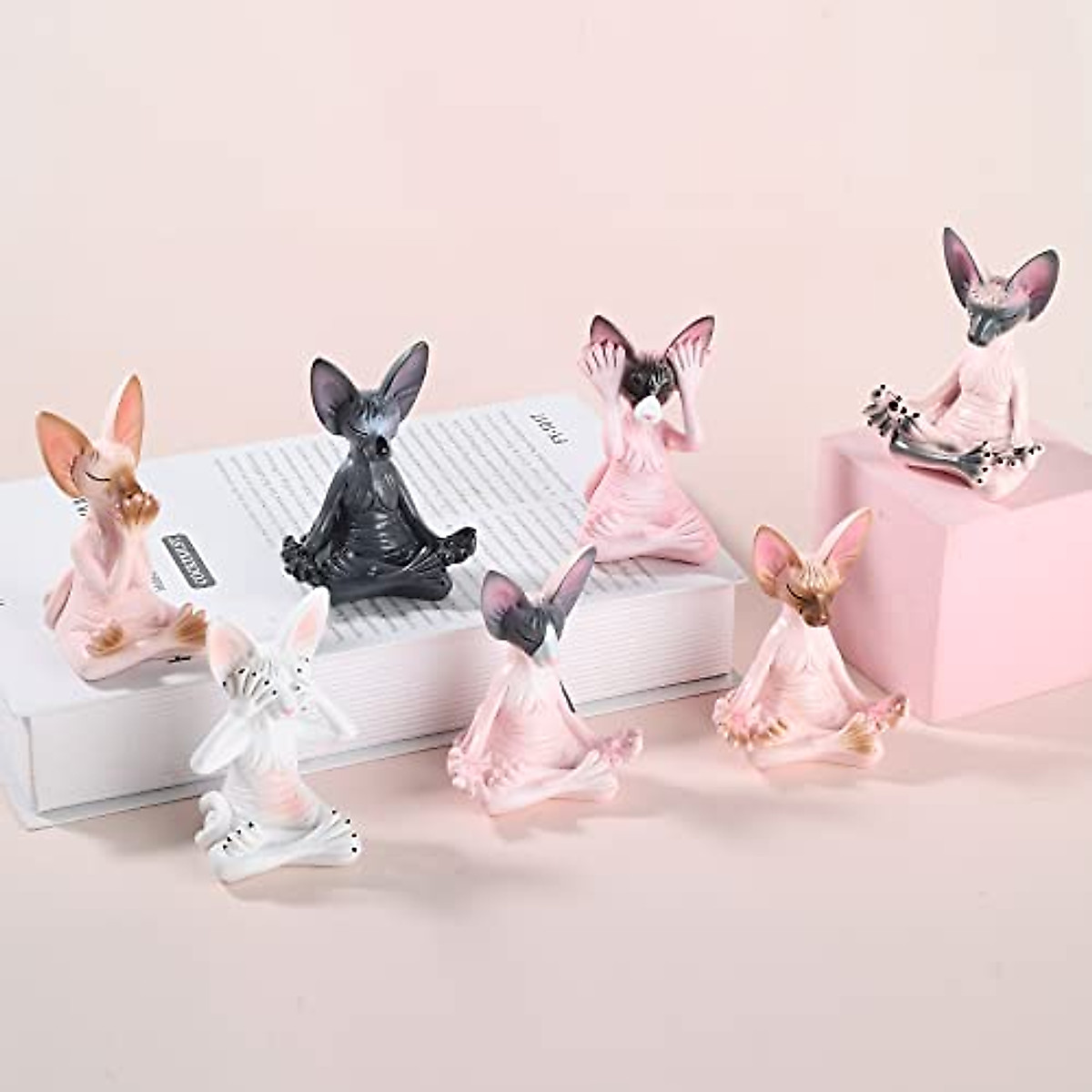 GRAPMKTG Room Decor Cute Sphynx Cat Statue 1 Pack Aesthetic Home Decor Abstract Sculpture for Living Room Office Kawaii Cats on Shelf Yoga Meditation Decor Desk Coffee Table Black