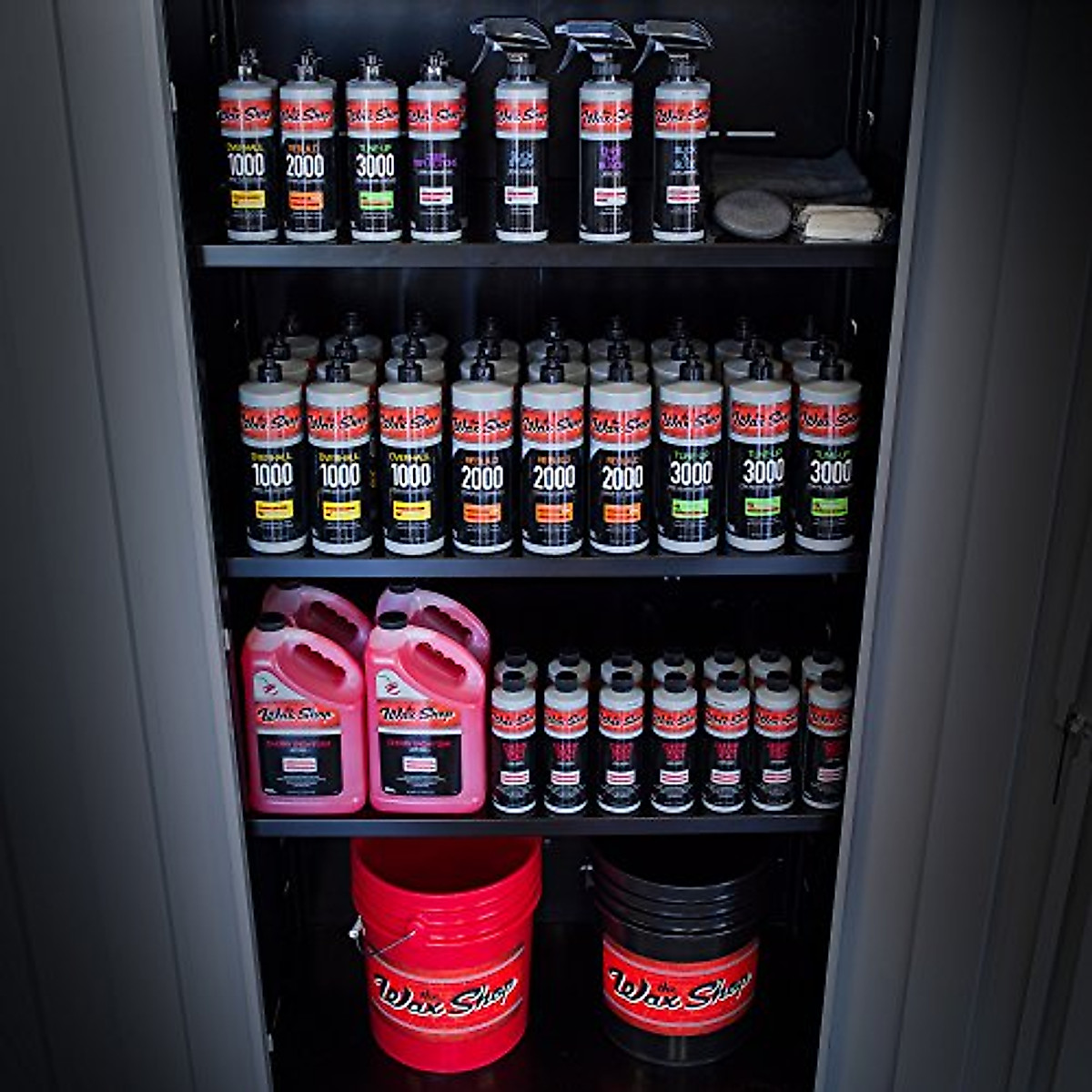 the Wax Shop 50956 32 Ounces Rebuild Medium Cut Polishing Compound-32oz