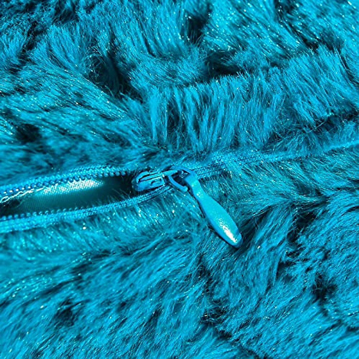 YUSOKI Luxury Faux Fur Throw Pillow Covers-18 x18,Set of 2-Decorative Fuzzy Fluffy Cozy Pillow Cases for Sofa Couch Bedroom Without Insert(Teal/Turquoise,18"x18")