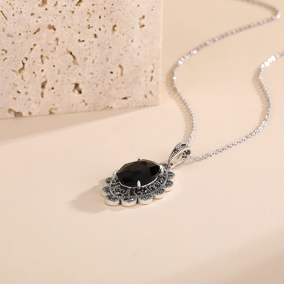 Mytys Coin Pendant Necklace for Women Gold and Silver Intertwined Crossover Pendant Two Tone Necklaces Christmas Jewelry Gift Style 14