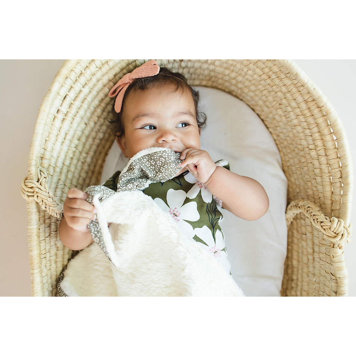 Leyl&Ari Plush Lovey, Bunny Ear Security Blankie, Soft Premium Quality, Gender Neutral Unisex Gift, Made in USA