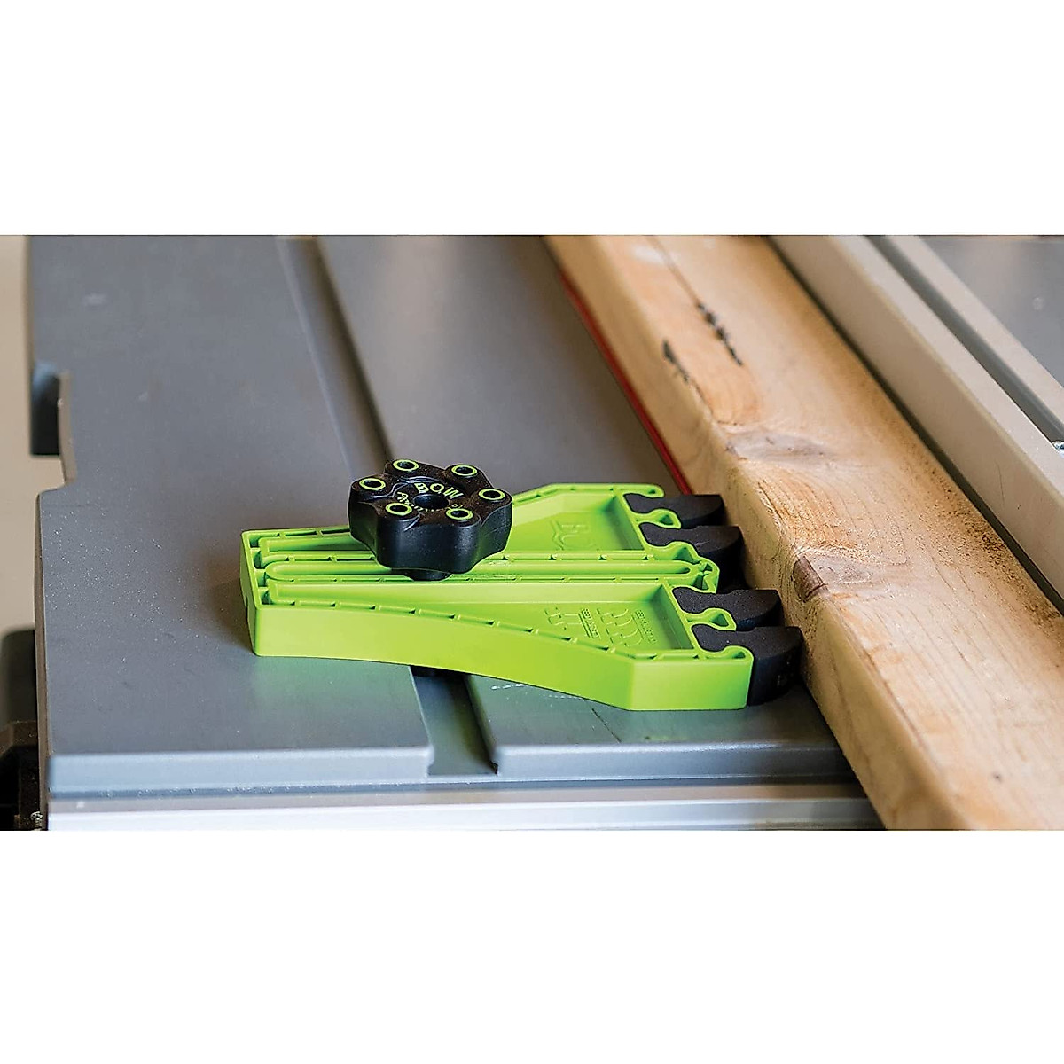 BOW Products Portable Saw Featherbaord FP5 - Featherboard for Tables Saws, Contractor Saws or Smaller Table Surfaces - EVA Feathers that Reduce Kickback - Woodworking Tools and Safety Accessories