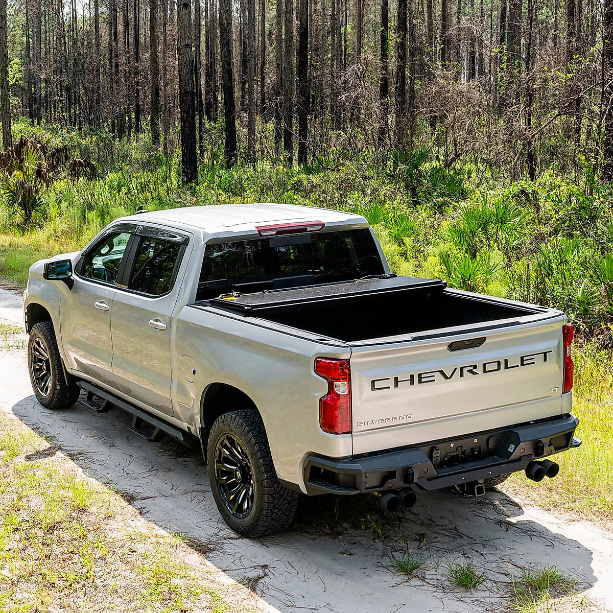 Gator EFX Hard Tri-Fold Truck Bed Tonneau Cover | GC44014 | Fits 2016 - 2023 Toyota Tacoma (fits with or w/o bedside storage boxes) 5' 1" Bed (60.5")