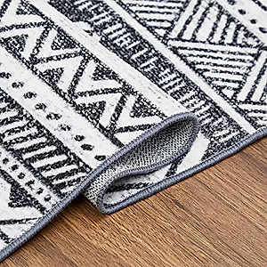 COZYLOOM Vintage Rug 5x7 ft, Boho Moroccan Geometric Area Rug Soft Chenille Indoor Floor Cover Chic Non-Shedding Living Room Bedroom Area Rug Anti-Slip Lightweight Throw Carpet Home Decor, Black