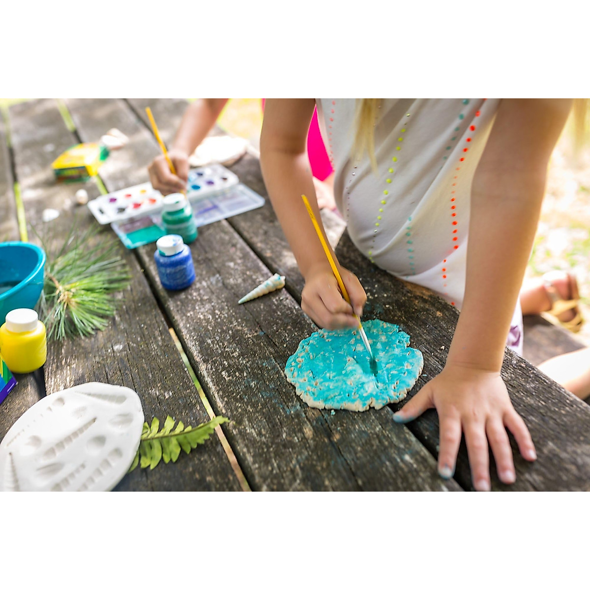 Crayola Air Dry Clay Bucket, No Bake Clay for Kids, Modeling Clay Alternative, 5 lb Resealable Bucket, White