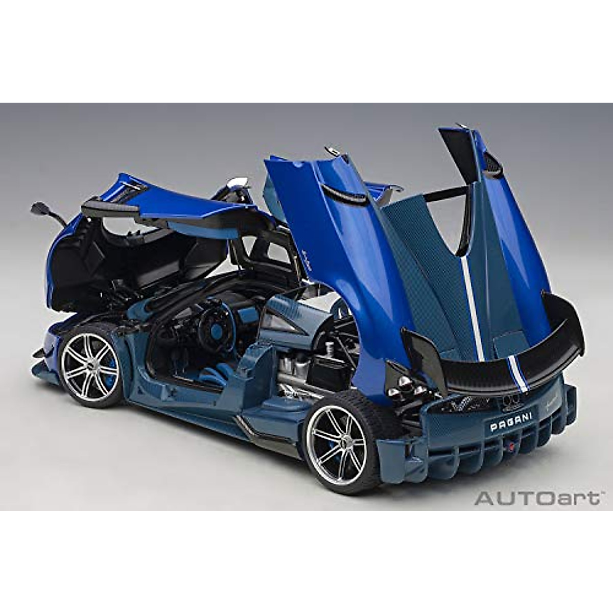 Autoart Pagani Huayra BC Blu Francia/Candy Blue Metallic with Carbon Accents 1/18 Model Car