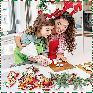 FEBSNOW 450 PCS Christmas Self-adhesive Candy Cellophane Bags Treat Cookie Bags for Christmas Holiday Party Favor Gift Decoration Supplies (9 Patterns)