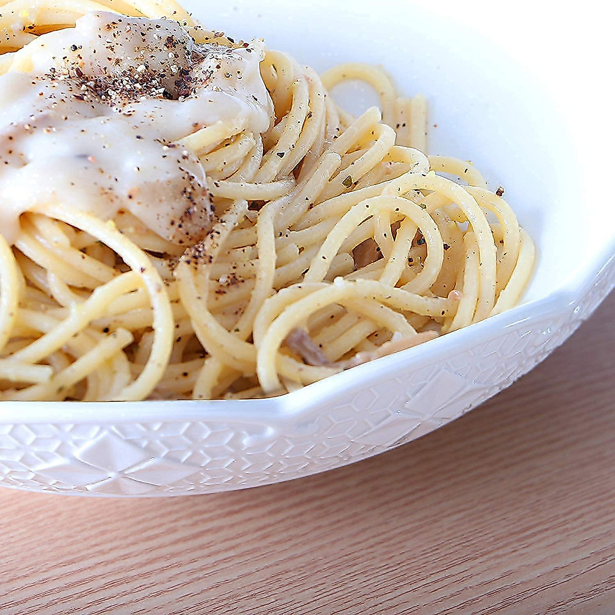 STAR MOON 27 Oz Ceramic Large Pasta Bowls Set Elegant Vintage Porcelain Serving Bowls, Microwave & Dishwasher Safe, Lucky 4-Leaf Clover Collcetion, Set of 2 (Emerald Green)