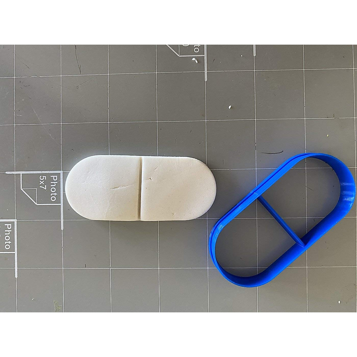 Pill Cookie Cutter (2.5 Inch)