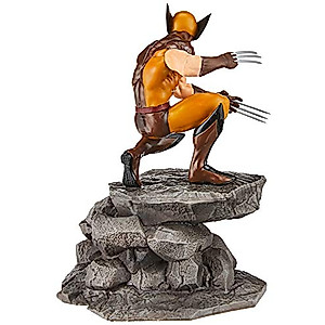 DIAMOND SELECT TOYS APR182171 Marvel Gallery, Wolverine PVC Diorama Figure, 9 inches, Multicolor