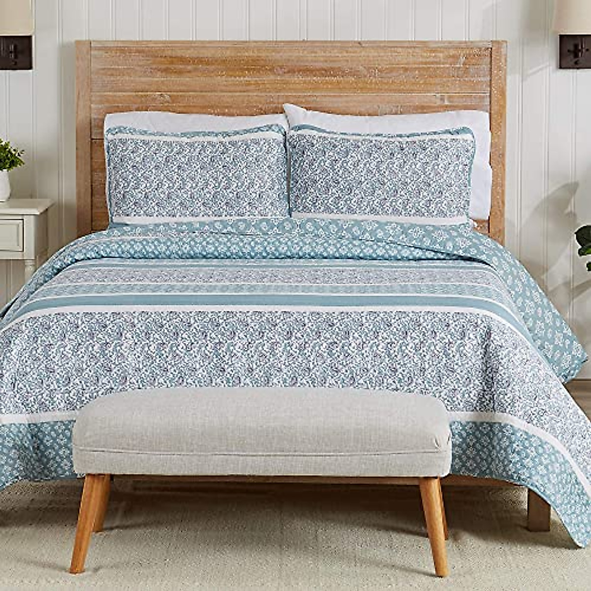 Great Bay Home 3-Piece Reversible Blue Full/Queen Quilt Comforter with 2 Shams | Lightweight, All-Season, Cozy, Modern Bedspreads | Paisley Coverlet Sets | Kadi Collection