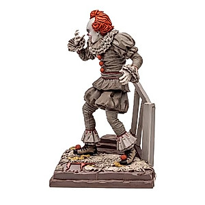 McFarlane Toys - WB 100: Pennywise (It Chapter Two) Movie Maniacs 6in Posed Figure