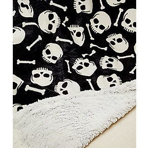 Skull & Bones by Décor&More Black Sherpa Throw - 50" X 60"