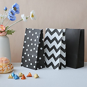 VUOJUR Party Favor Bags Goodie Bags Paper Treat Bags Small Gift Bags Bulk Party Bags (Pack of 24, Black)