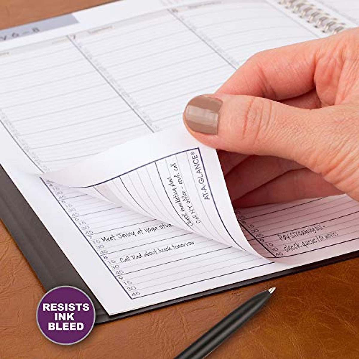 AT-A-GLANCE 2020 Weekly Appointment Book/Planner, DayMinder, 8" x 11", Large, Black (G52000)