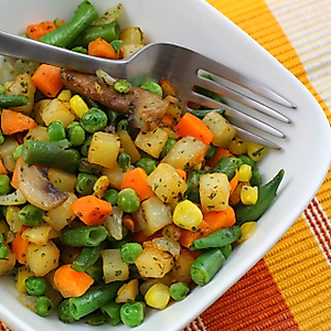 Augason Farms Dehydrated Diced Carrots,net weight 2 lbs 6 ounce.