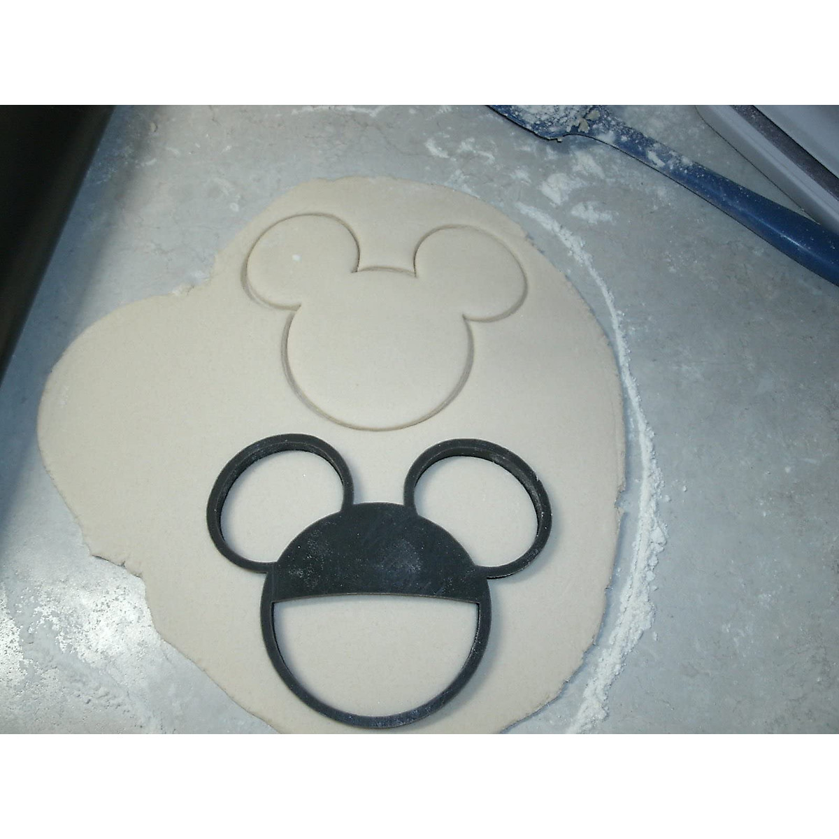 THEME MAGICAL MOUSE CARTOON CHARACTER SET OF 4 COOKIE CUTTERS MADE IN USA PR506