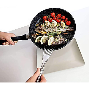 TENTA TENTA KITCHEN Set of 2 Stainless Steel Fish Spatula and Fish Turner Wooden Handle and Stainless Steel Handle Slotted Turner BBQ Fry Turner for Cooking Fish/Meat/Dumpling