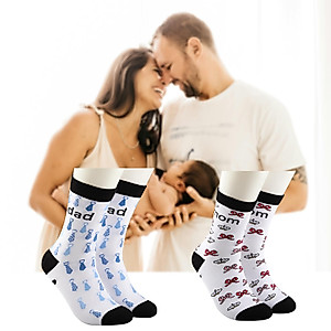 MBMSO New Parents Gifts Daddy Mommy Est 2025 New Mom and Dad Socks Pregnancy Reveal Gifts for Parent to be Gifts First Time (Daddy Mommy Est 2025)