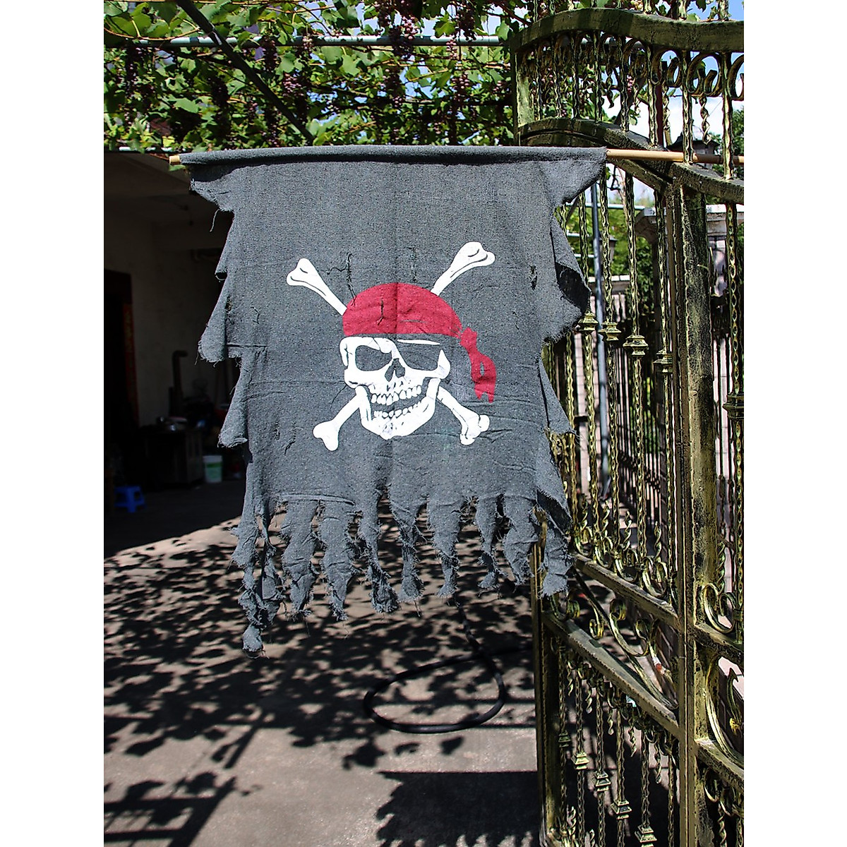 LANGXUN 2pcs Large Size 3ft x 2.5ft Retro and Weathered linen Pirate Flag for Halloween Decorations, Pirate Party, Kids Room Décor (Black-1pcs)