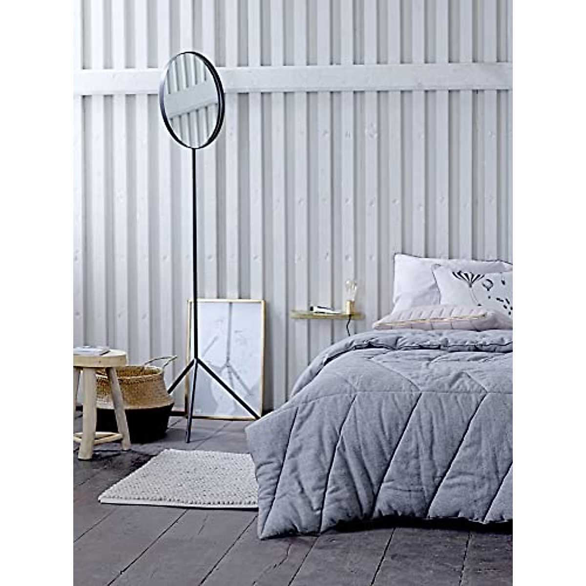 Bloomingville Handwoven Seagrass Folding Basket with Handles, Natural and Black