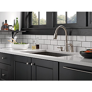 Delta Faucet Kate Pull Down Kitchen Faucet Brushed Nickel with Pull Down Sprayer, Kitchen Sink Faucet, Faucet for Kitchen Sink, Soap Dispenser, Stainless 16970-SSSD-DST