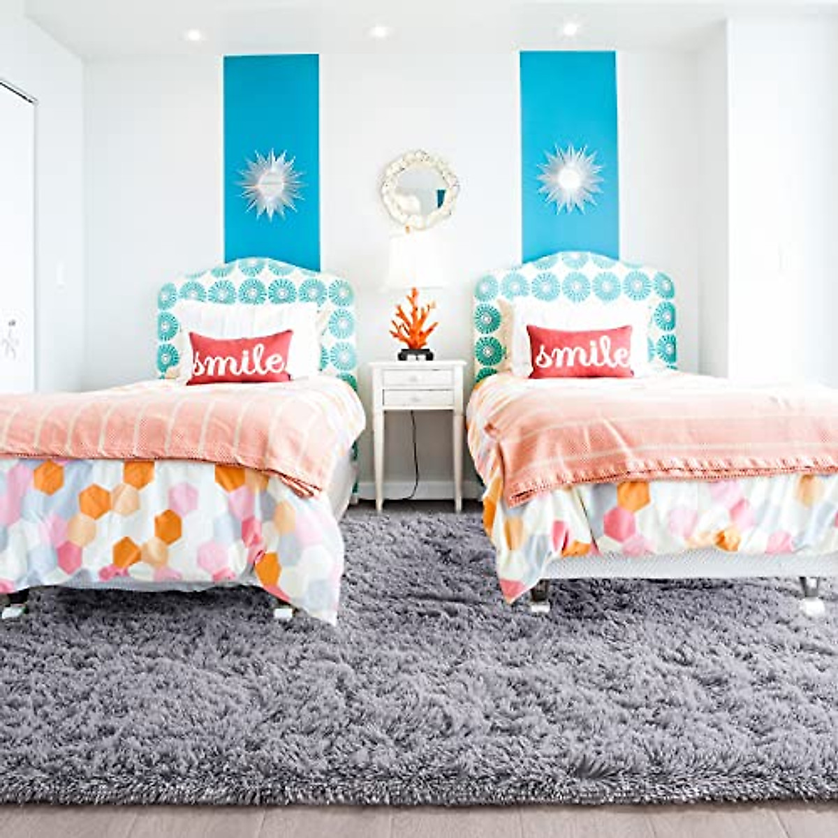 Ompaa Ultra Soft Shaggy Rugs Fluffy Bedroom Carpet, 4x6 Feet Grey Area Rug, Modern Upgrade Anti-Skid Rug for Kids Girls Living Room, Dorm Aesthetics Decor