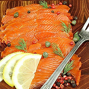 The Spice Lab Rainbow Peppercorns - Mixed Peppercorns Whole – 1 Pound Resealable Bag - Kings Peppercorn Medley - All Natural OU Kosher Gluten Free - Rainbow Peppercorns For Grinder Refill