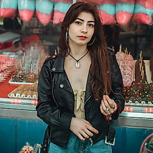 POTESSA Natural Cowrie Shell Choker Necklace Pendant Hippie Adjustable Beach Jewelry for Ladies