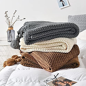 Throw Blanket for Couch, Knit Throw Blanket with Tassels, Skin Friendly, Ventilated and Breathable, Super Soft Warm Decorative Blanket for Bed, Sofa and Living Room