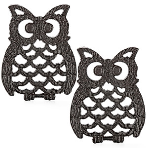 Hedume 2 Pcs Cast Iron Owl Trivets, Heavy Duty Cast Iron Trivet with Rubber Pegs, Decorative Trivet for Kitchen Counter or Dining Table, Insulation Pad, Anti-Scald Pad, Heat Resistant Pad-Rust Brown