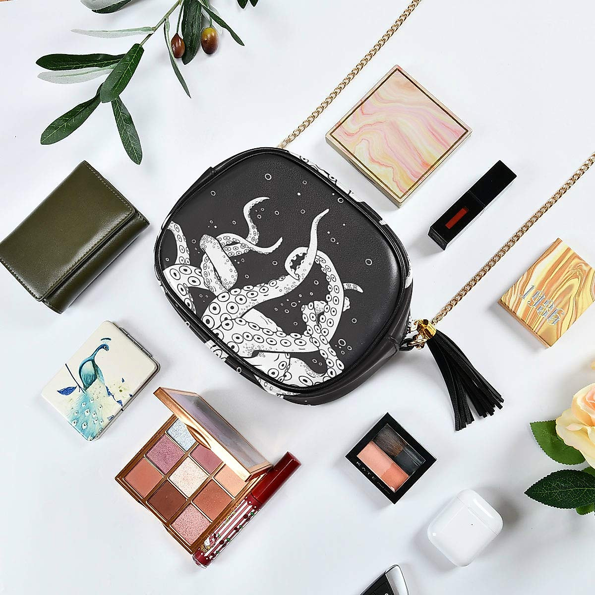 ALAZA Women's Octopus Tentacles on Black Cross Body Bag Chain Shoulder Handbag Purse with Tassel