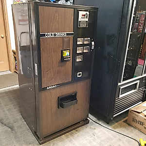 Dixie Narco 240, 368, 440 SODA Vending Machine Spring Loaded Inner Door Latch/Free Ship!