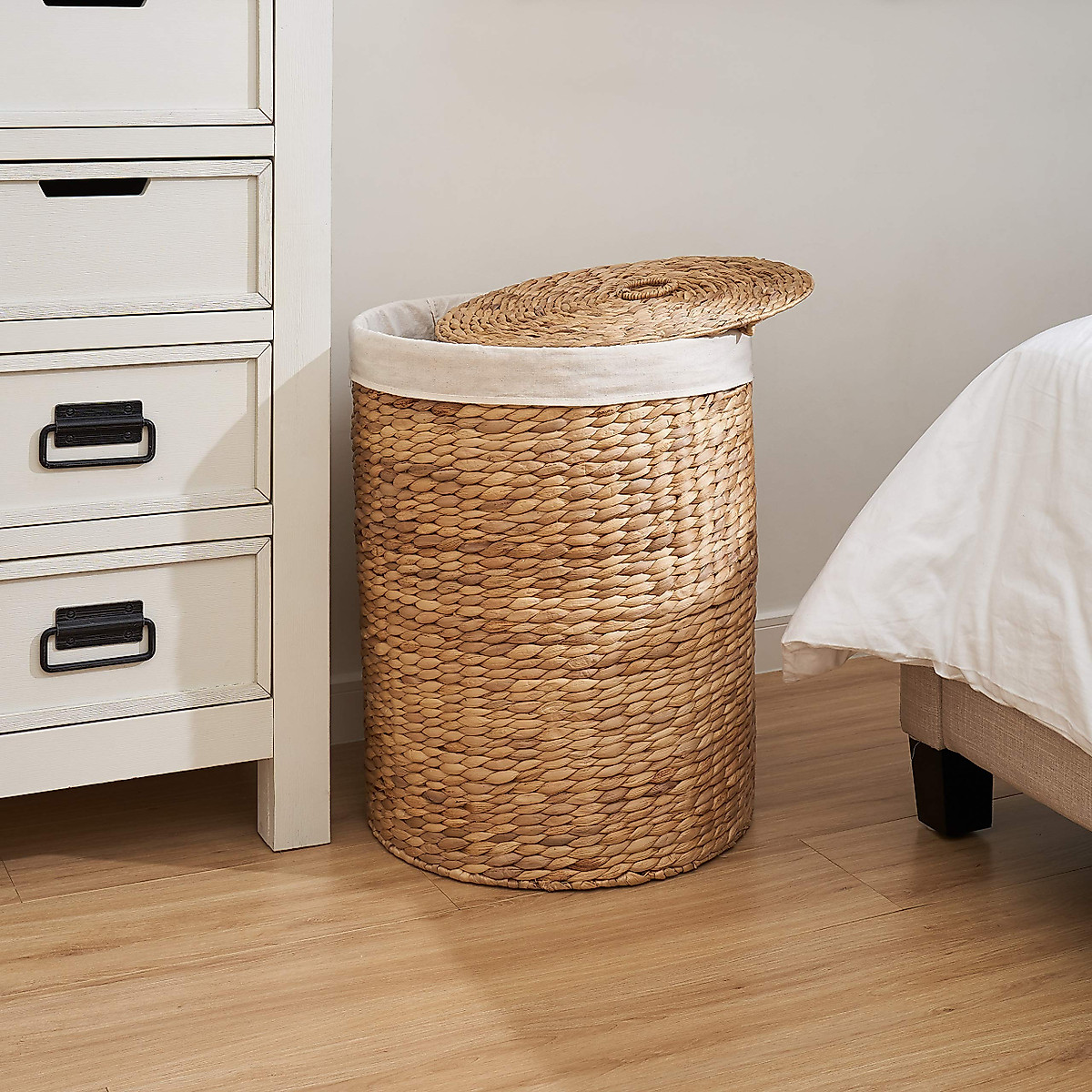 Round Woven Wicker Laundry Hamper with Lid - Large Water Hyacinth Storage Wicker (Natural Brown, 15"L x 15"L x 20"H)