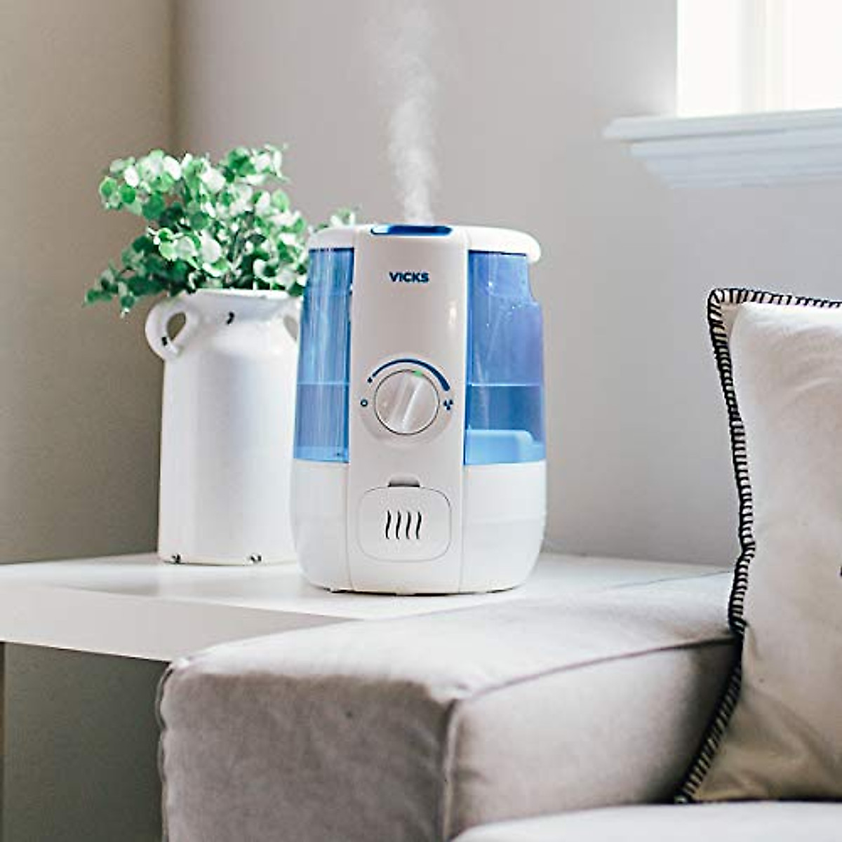 Vicks Filter-Free CoolRelief Cool Mist Humidifier, Medium Room, 1.2 Gallon Tank – Visible, Medicated Ultrasonic Humidifier for Baby, Kids and Adults, Works With Vicks VapoPads and Vicks VapoSteam