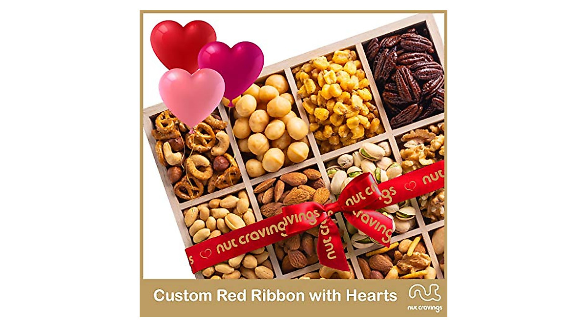 Gourmet Easter Nut Basket – Premium Assorted Nuts in Reusable Wooden Tray