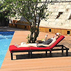 Tangkula Rattan Wicker Chaise Lounge Chair, Outdoor Patio Lounger Recliner Chair w/Adjustable Backrest, Heavy-Duty Reclining Chair Sunbed with Thick Zippered Cushion for Garden Yard Patio (1, Red)