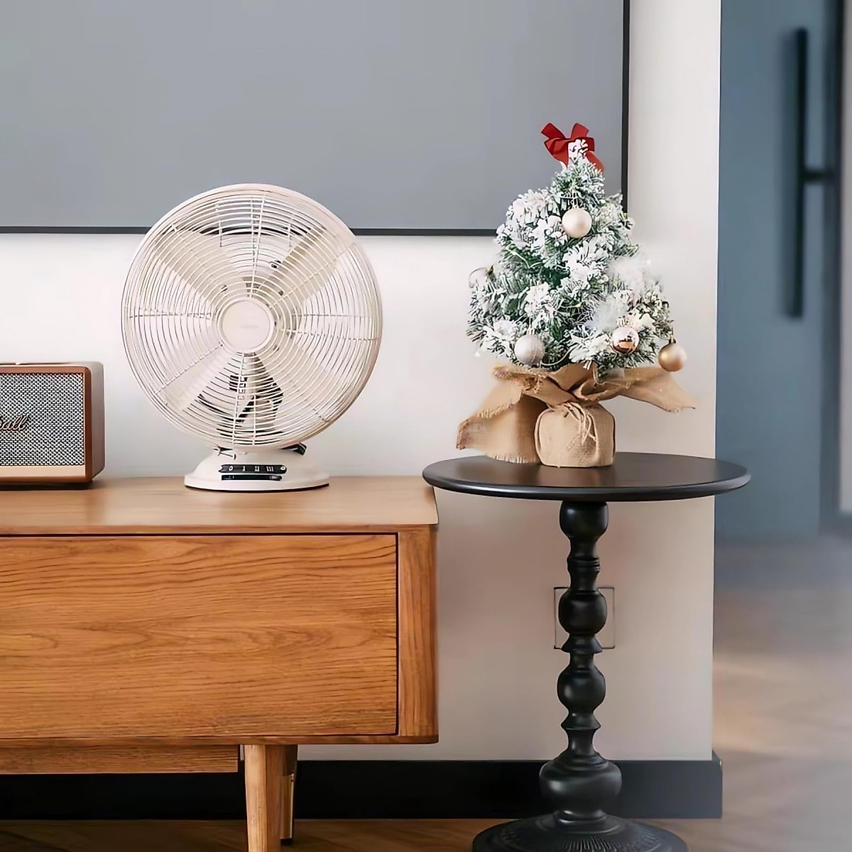 OINKSAAK,Round Side Table，Accent Table，Small end Table，Living Room Tables，Drink Table，Outdoor Side Table，Bistro Table，Metal Circle Antique Pedestal Round Table