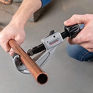 RIDGID 31632 Model 151 Quick-Acting Tubing Cutter with 1/4"-1-5/8" Cutting Capacity, Silver Black