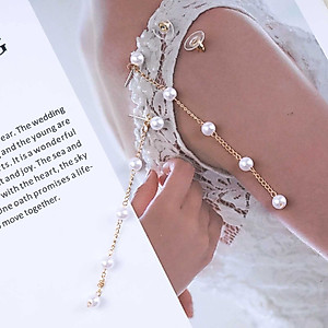 Yheakne Boho Pearl Drop Dangle Earring Gold Long Tassel Pearl Earrings Tiny Pearl Chain Earrings Vintage Earrings Jewelry for Women and Girls (Gold)