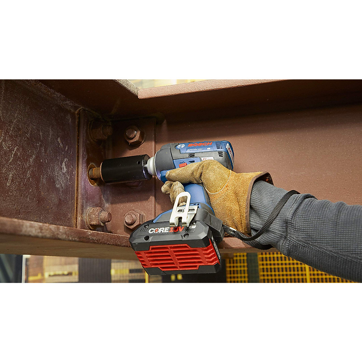 BOSCH GDS18V-221B25 18V EC Brushless 1/2 In. Impact Wrench Kit with (2) CORE18V 4.0 Ah Compact Batteries