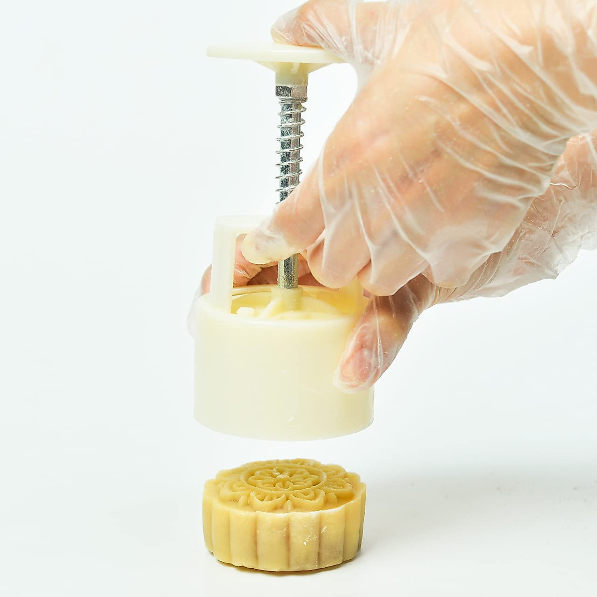 AIKEFOO Chinese Traditional Mid-Autumn Mooncake Mold，Biscuit Stamping Machine，18 pcs 100g/125g Different Round And Square Flower Pattern For 2 Sets.