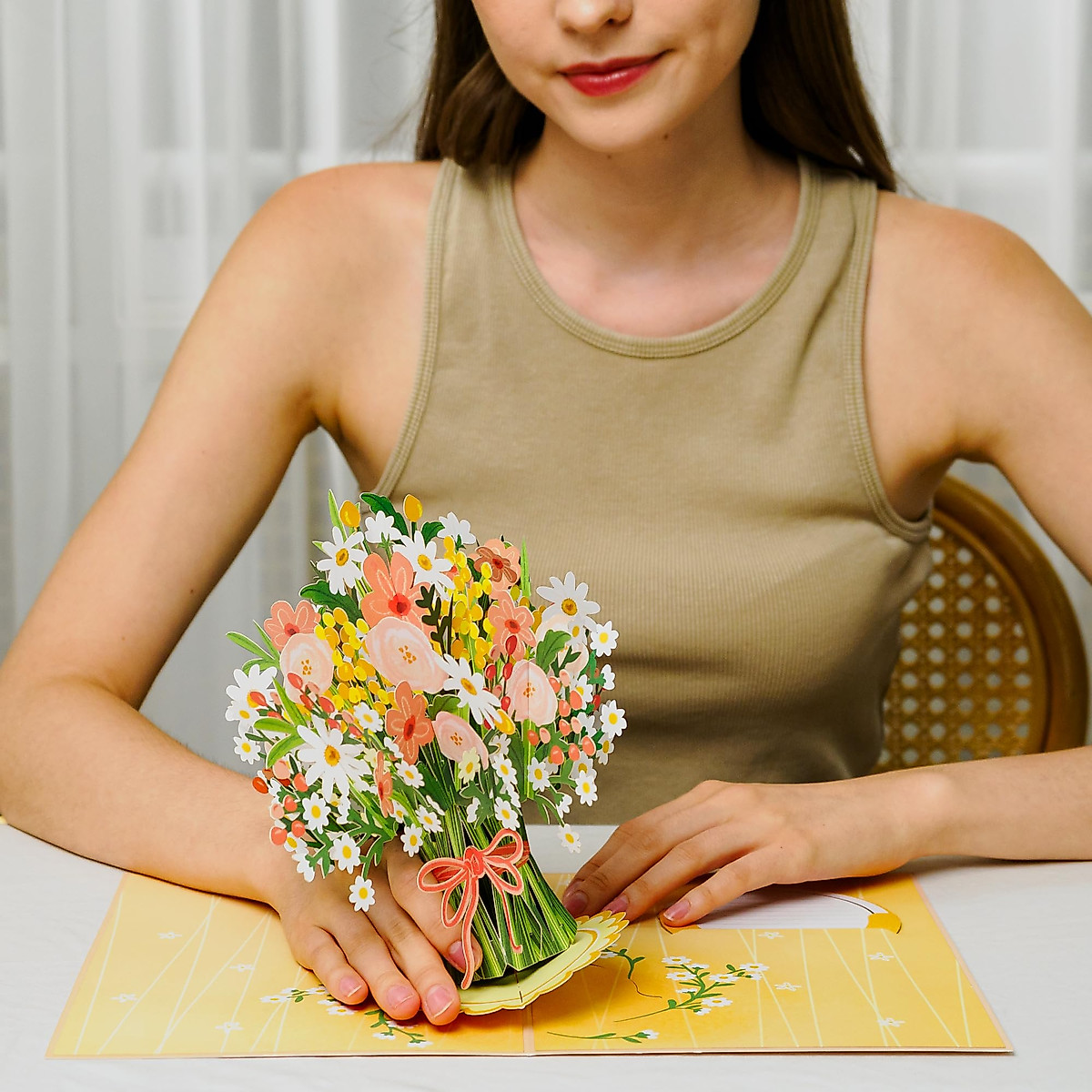 Paper Love 3D Pop Up Flower Bouquet Card, with Daisy Delight Forever Flowers Keepsake, Gift For Birthday, Mothers Day, Get Well, Thank You, All Occasion or Just Because - Oversized 10" x 7" Cards - Includes Envelope And Note